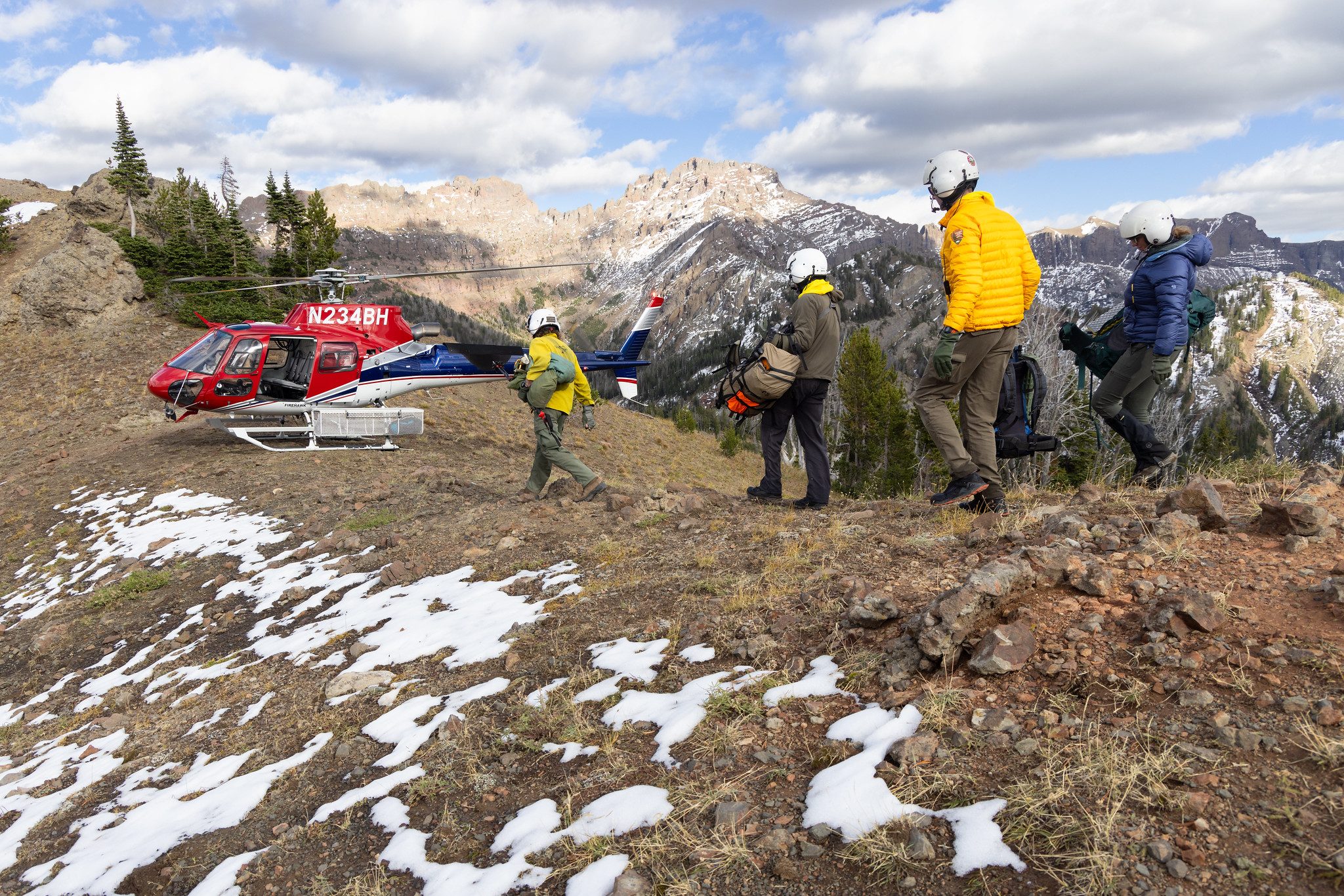 Search for missing Yellowstone hiker moves from rescue to recovery operation - Yellowstone Gate